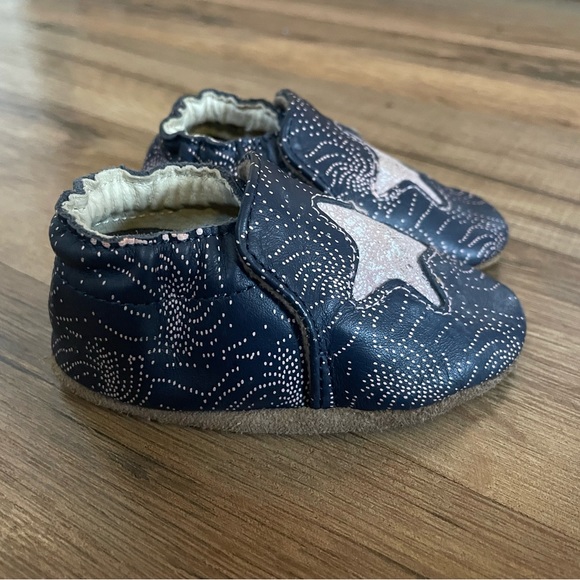 Robeez | Shoes | Robeez Soft Soles Baby Shoe Size 6mo Color Navy Blue ...